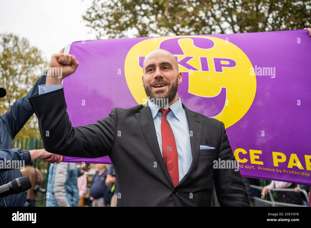 UKIP Leader Nick Tentoni showed his support of Tommy Robinson - and of ...
