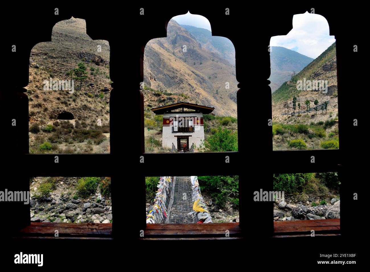 Partial view of Iron Chain Bridge, also known as the Tamchoe or Tachog ...