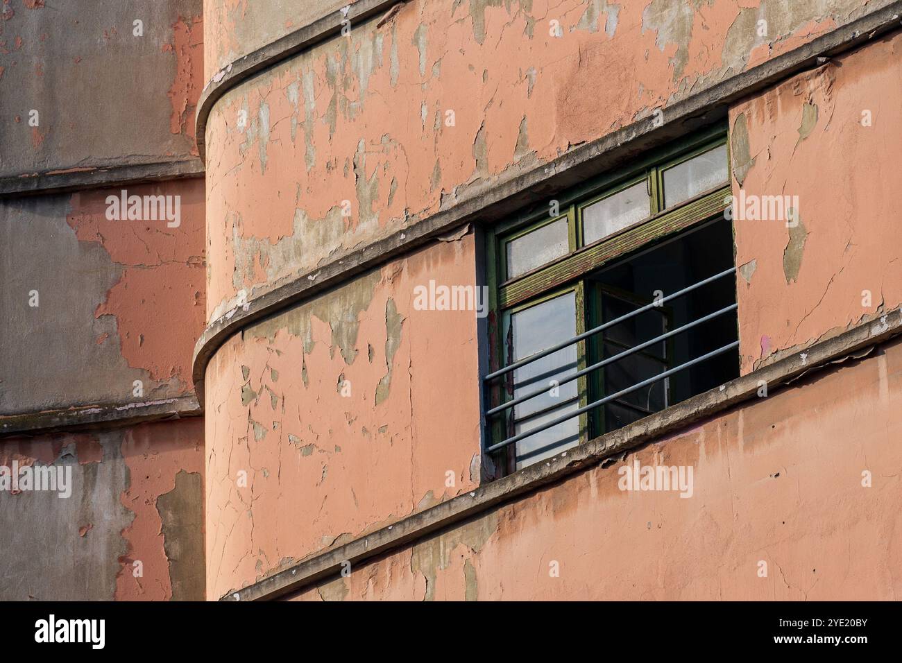 Classic building design hi-res stock photography and images - Alamy