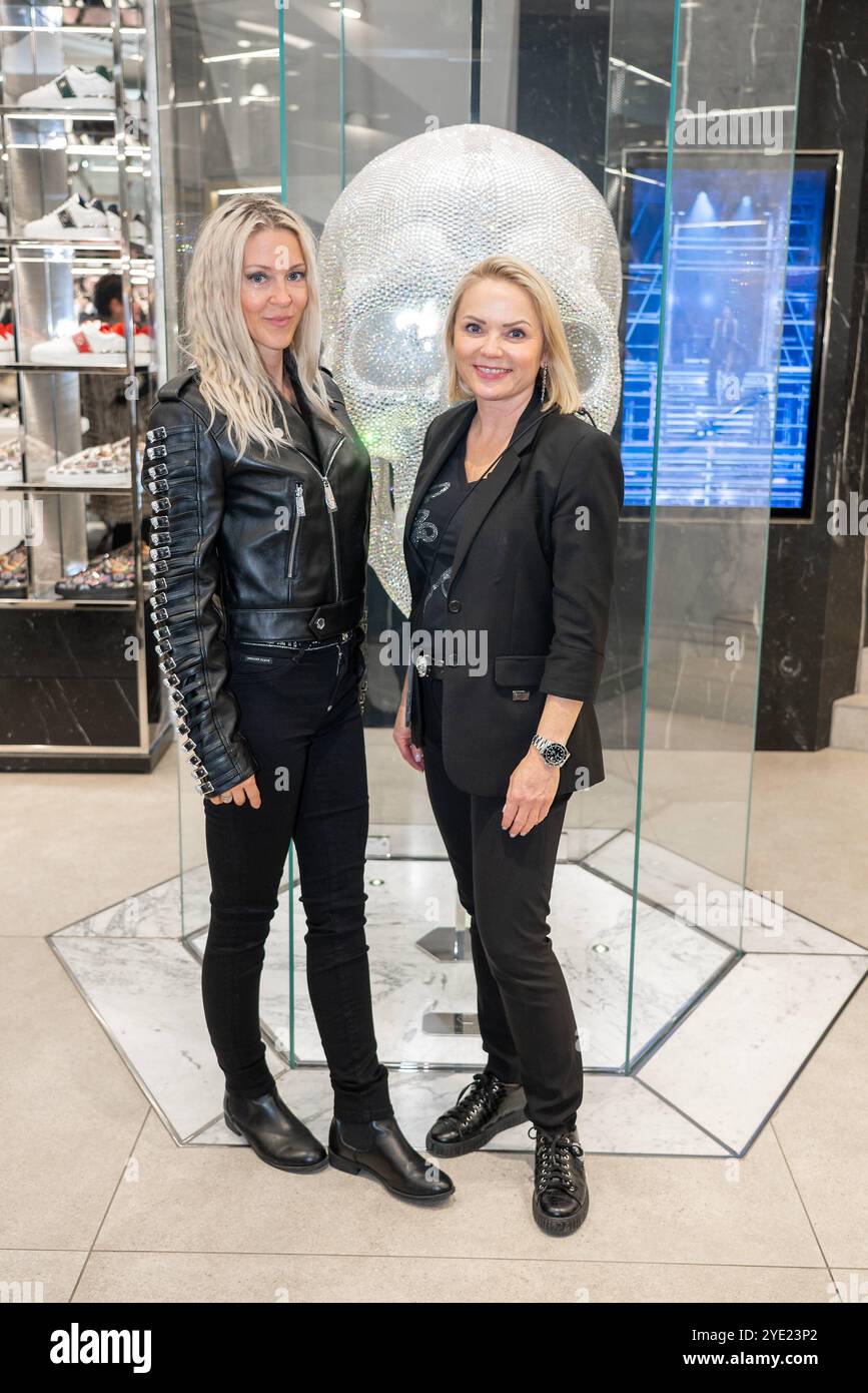 Vienna, Austria. 25th Oct, 2024. Simone Lugner gets dressed at Philipp ...