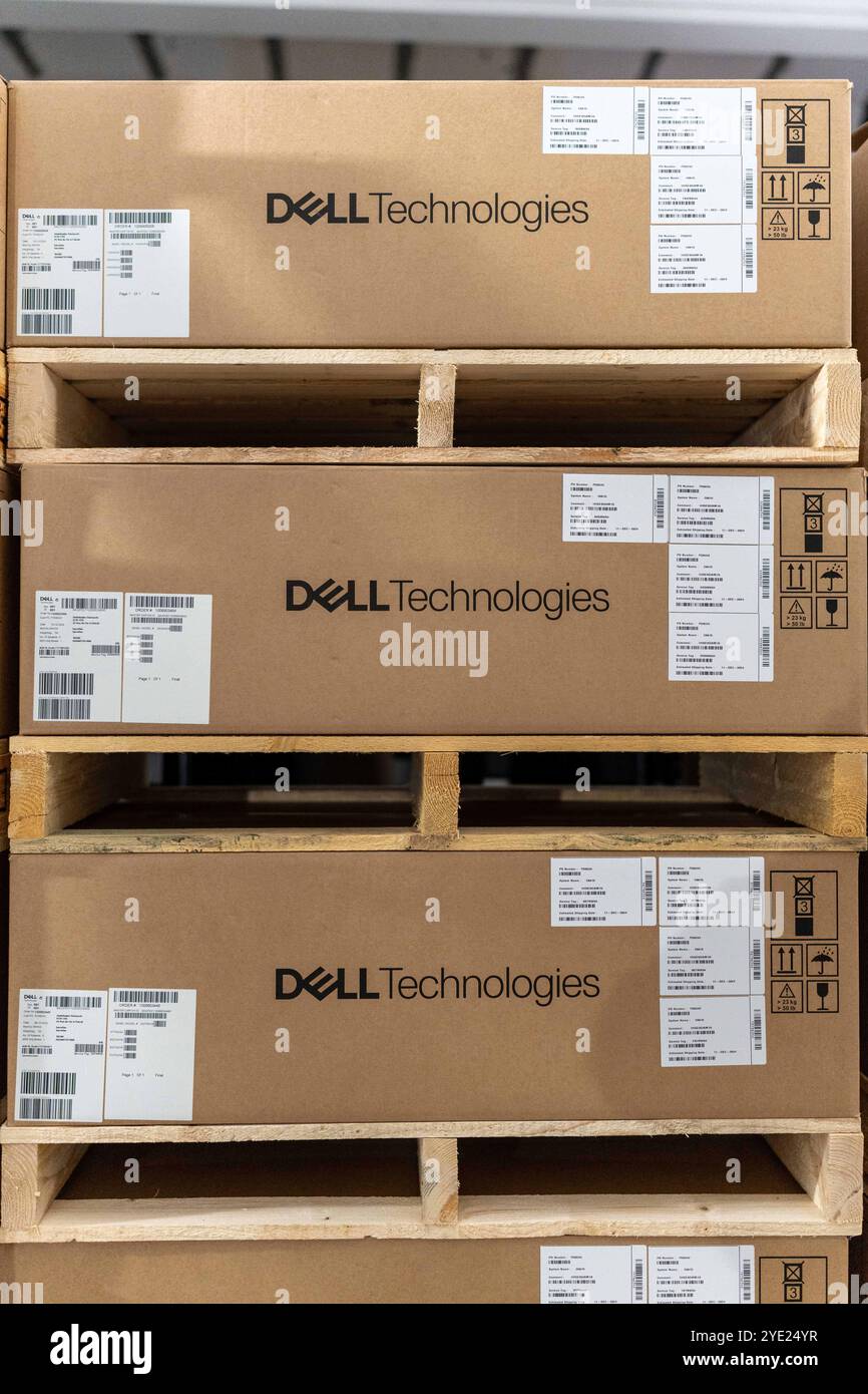 Illustration of a row of “Dell Technologies” cardboard during his visit ...