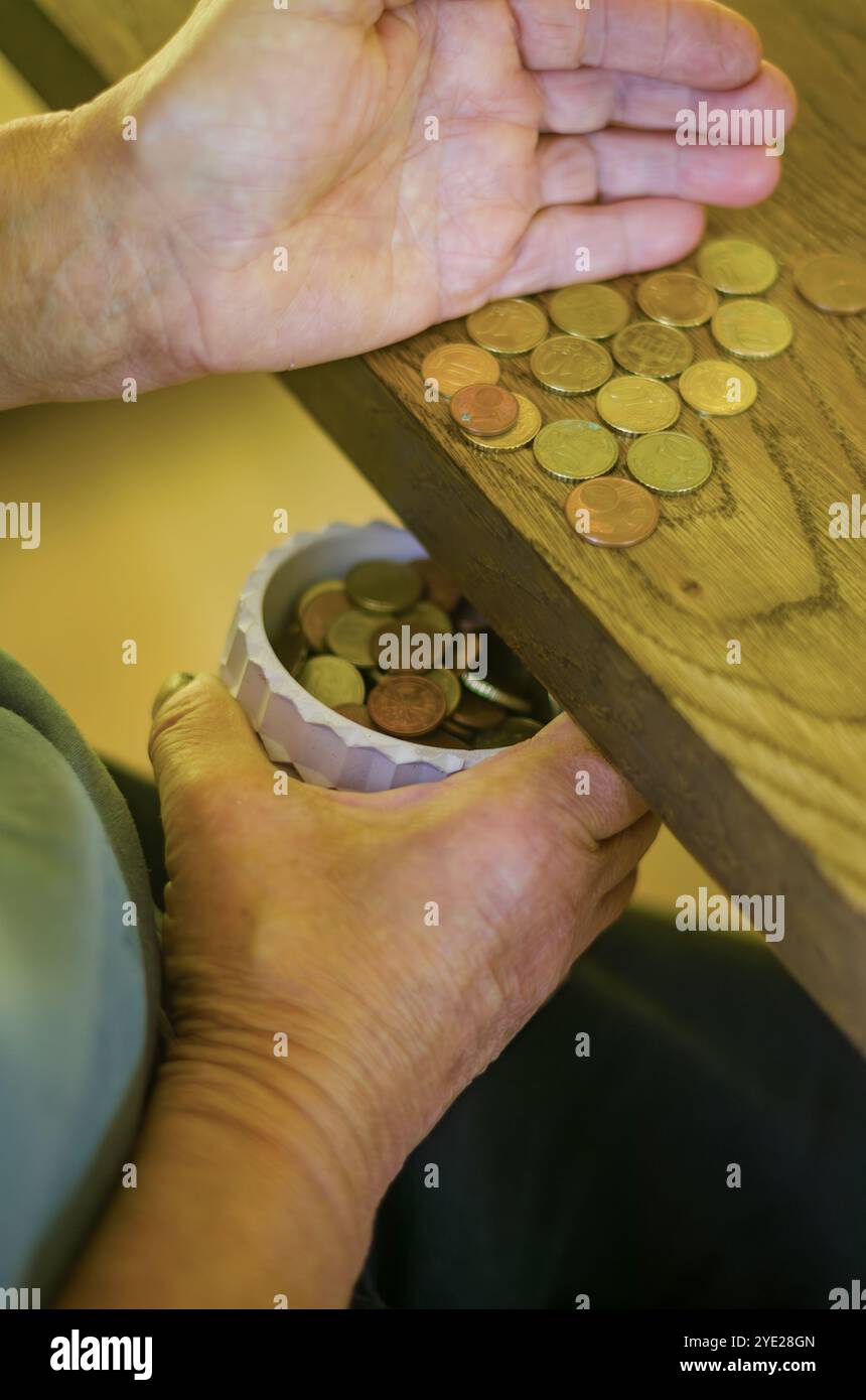 Oldhands hi-res stock photography and images - Alamy