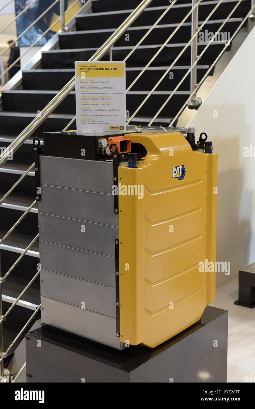 A CAT Caterpillar lithium ion electric vehicle battery on display at ...