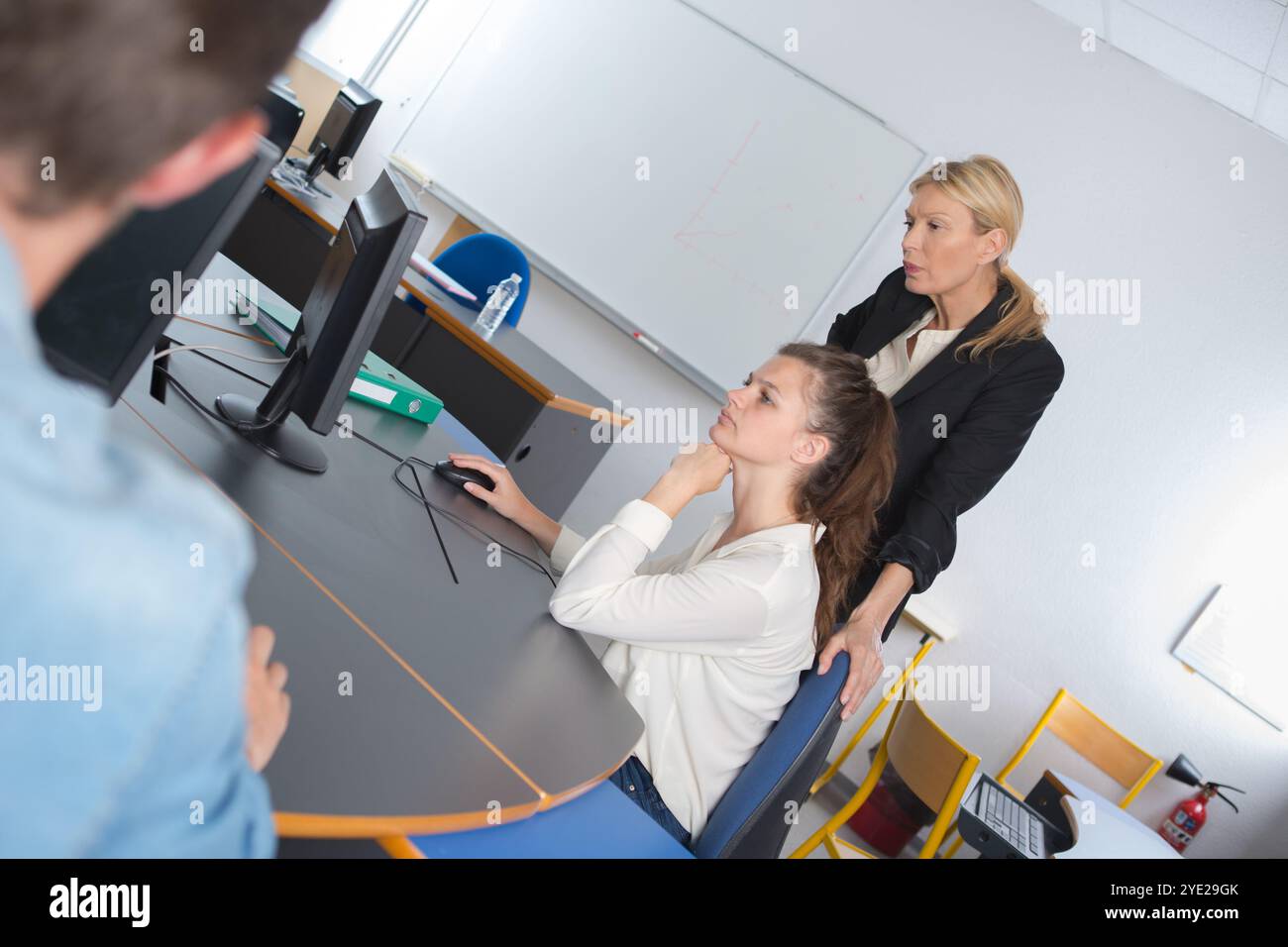 Hotel service workers reception hi-res stock photography and images - Alamy