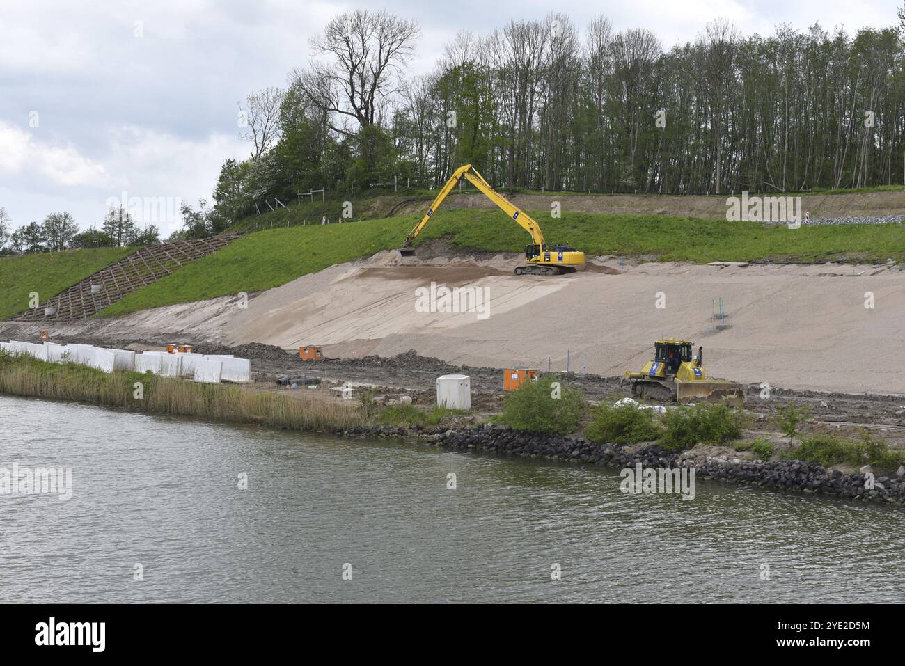 Canal expansion, canal widening, construction site on the Kiel Canal ...