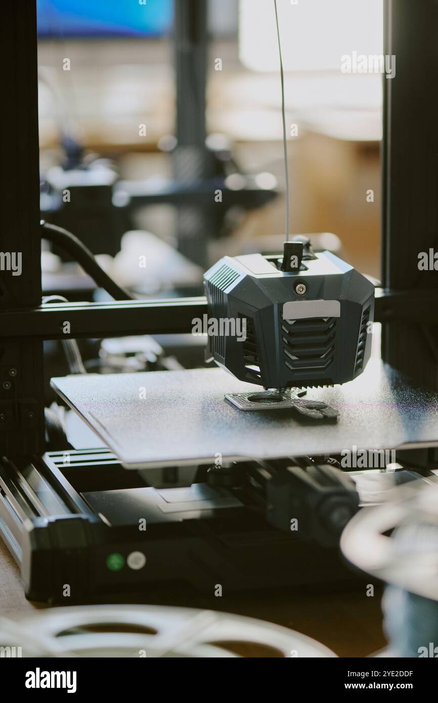 3d printing in process advanced hi-res stock photography and images - Alamy