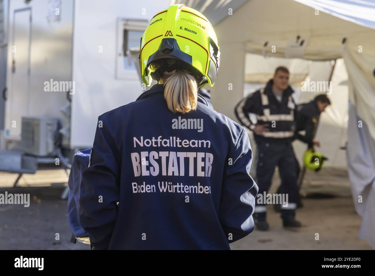 Disaster relief services hi-res stock photography and images - Alamy