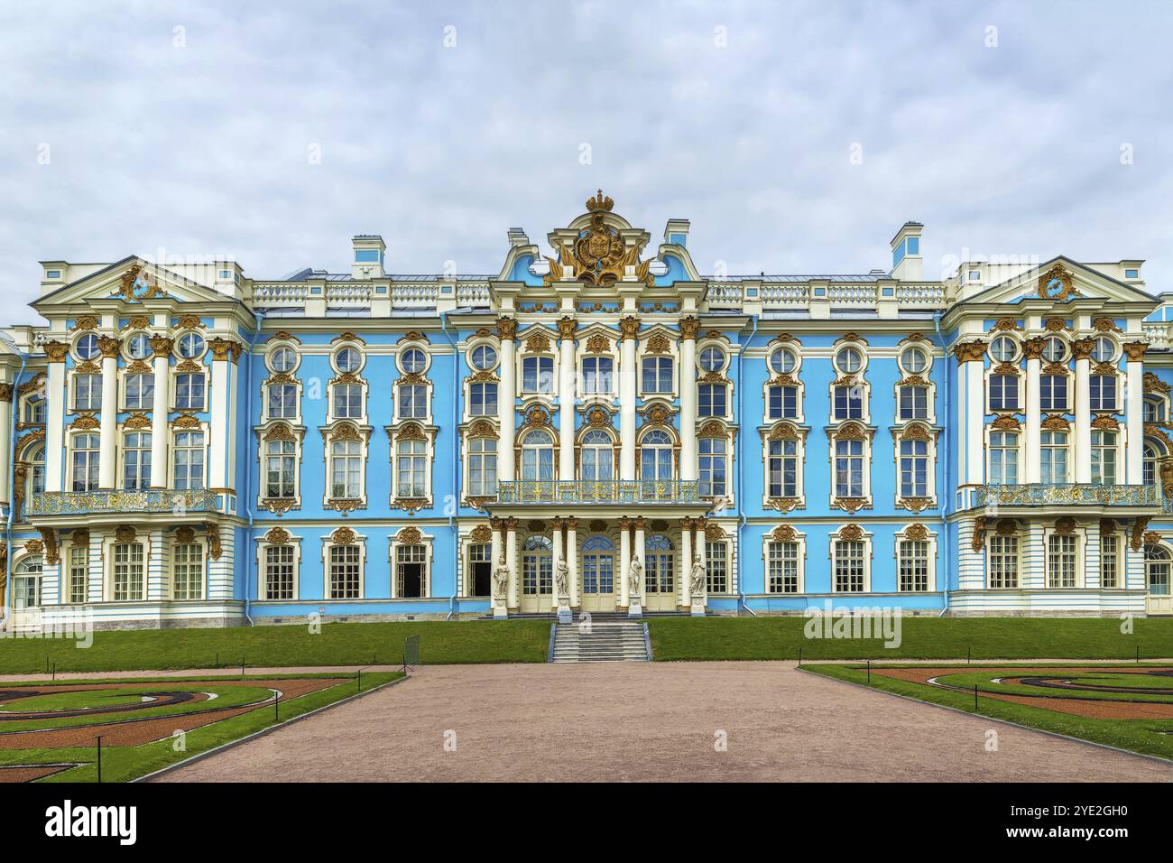 Catherine Palace is a Rococo palace located in the town of Tsarskoye ...