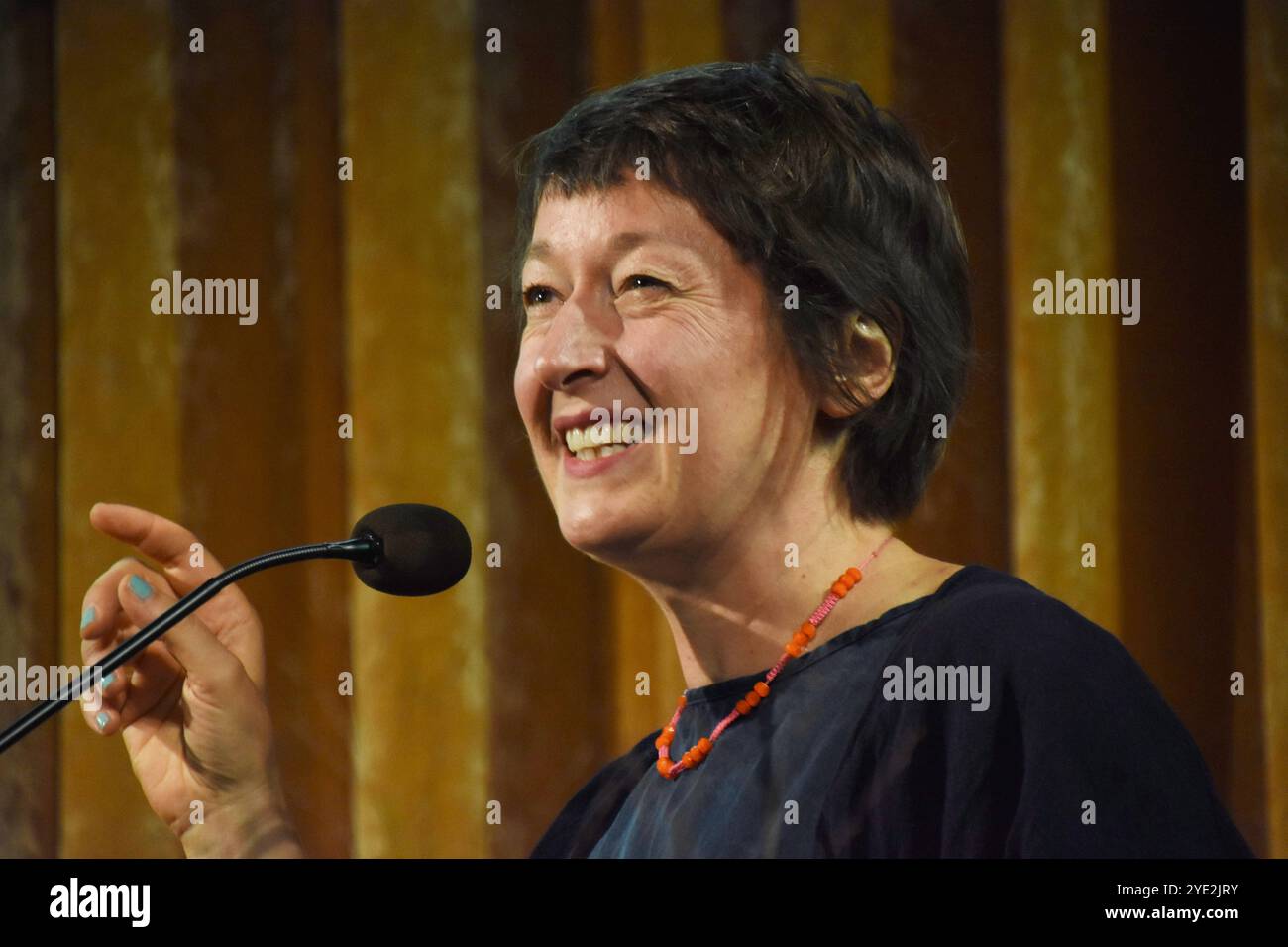 Barbara yelin hi-res stock photography and images - Alamy