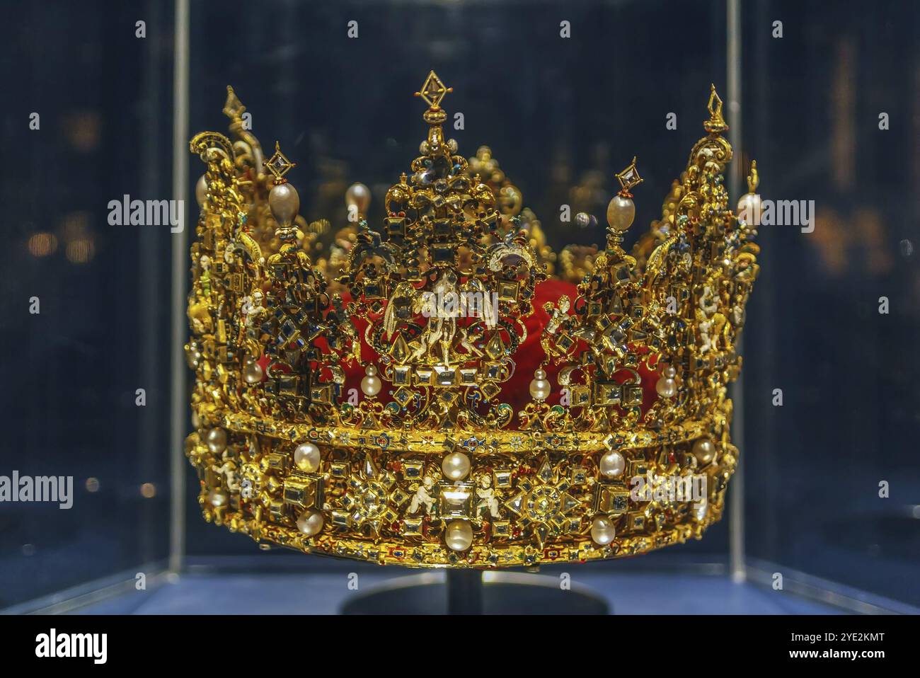 Christian IV?s crown, made 1595-1596 on display at Museum in Rosenborg ...