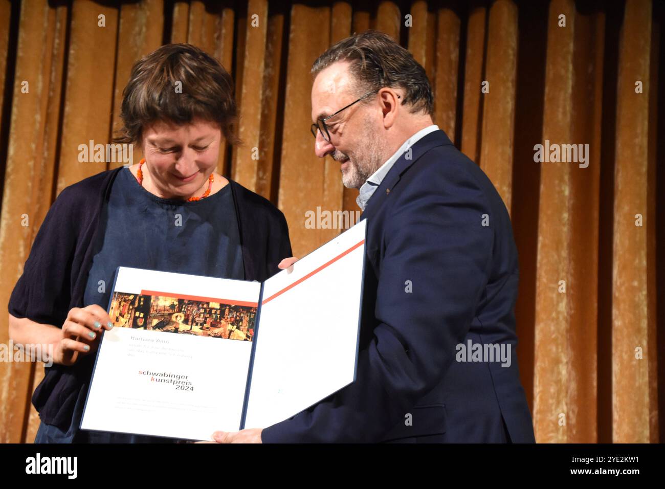 Barbara yelin hi-res stock photography and images - Alamy