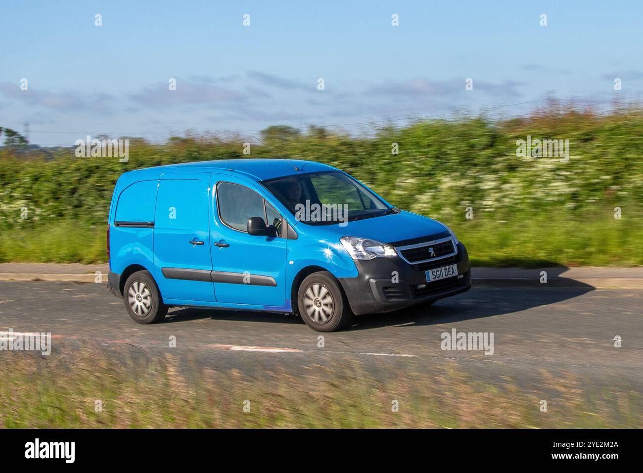 Peugeot partner combi hi-res stock photography and images - Alamy