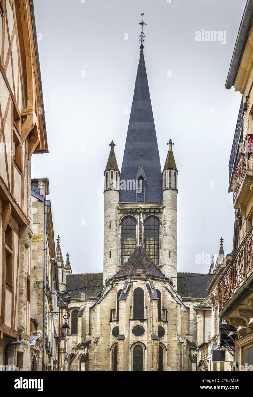 Interior exterior views historic french hi-res stock photography and ...