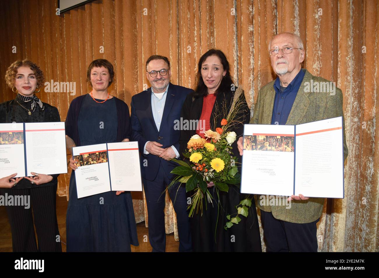 Barbara yelin hi-res stock photography and images - Alamy