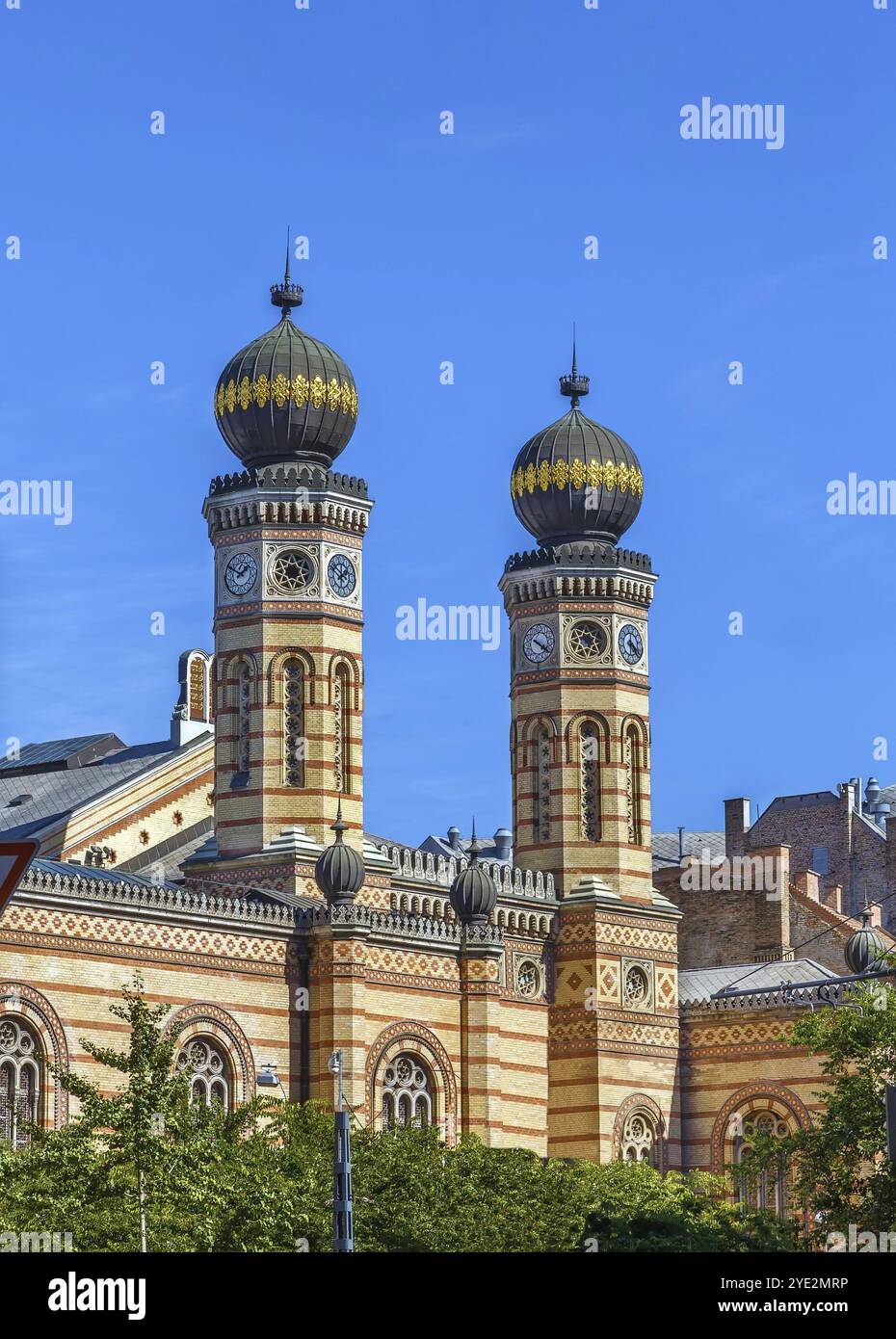 Great Synagogue in Budapest s the largest synagogue in Europe, Hungary ...