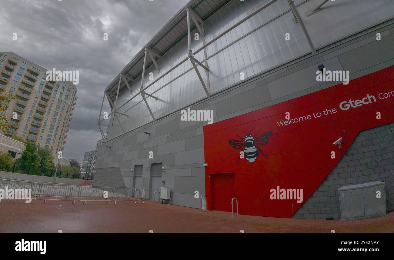 Brentford community stadium home hi-res stock photography and images ...