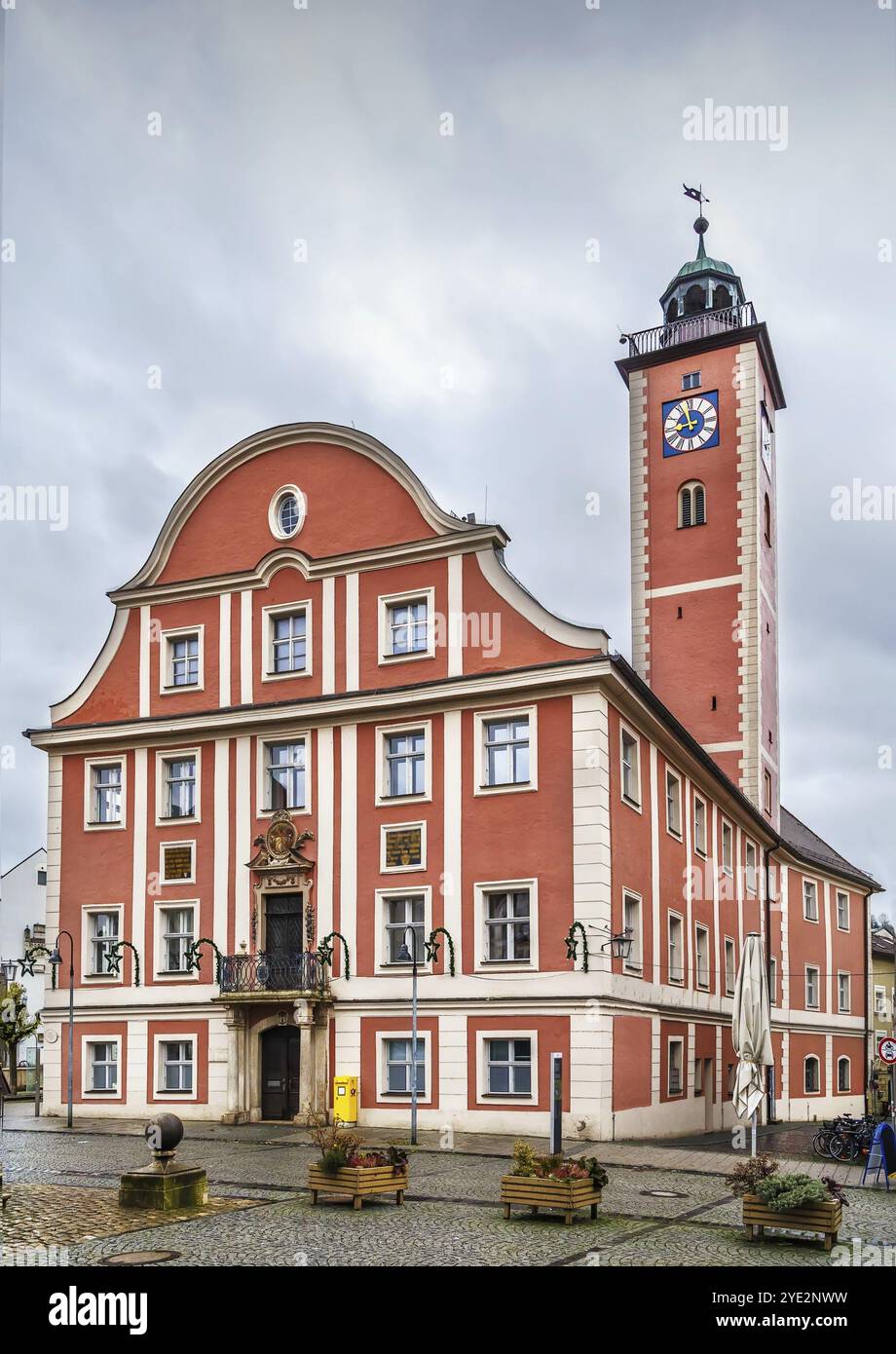 Town hall city in hi-res stock photography and images - Alamy