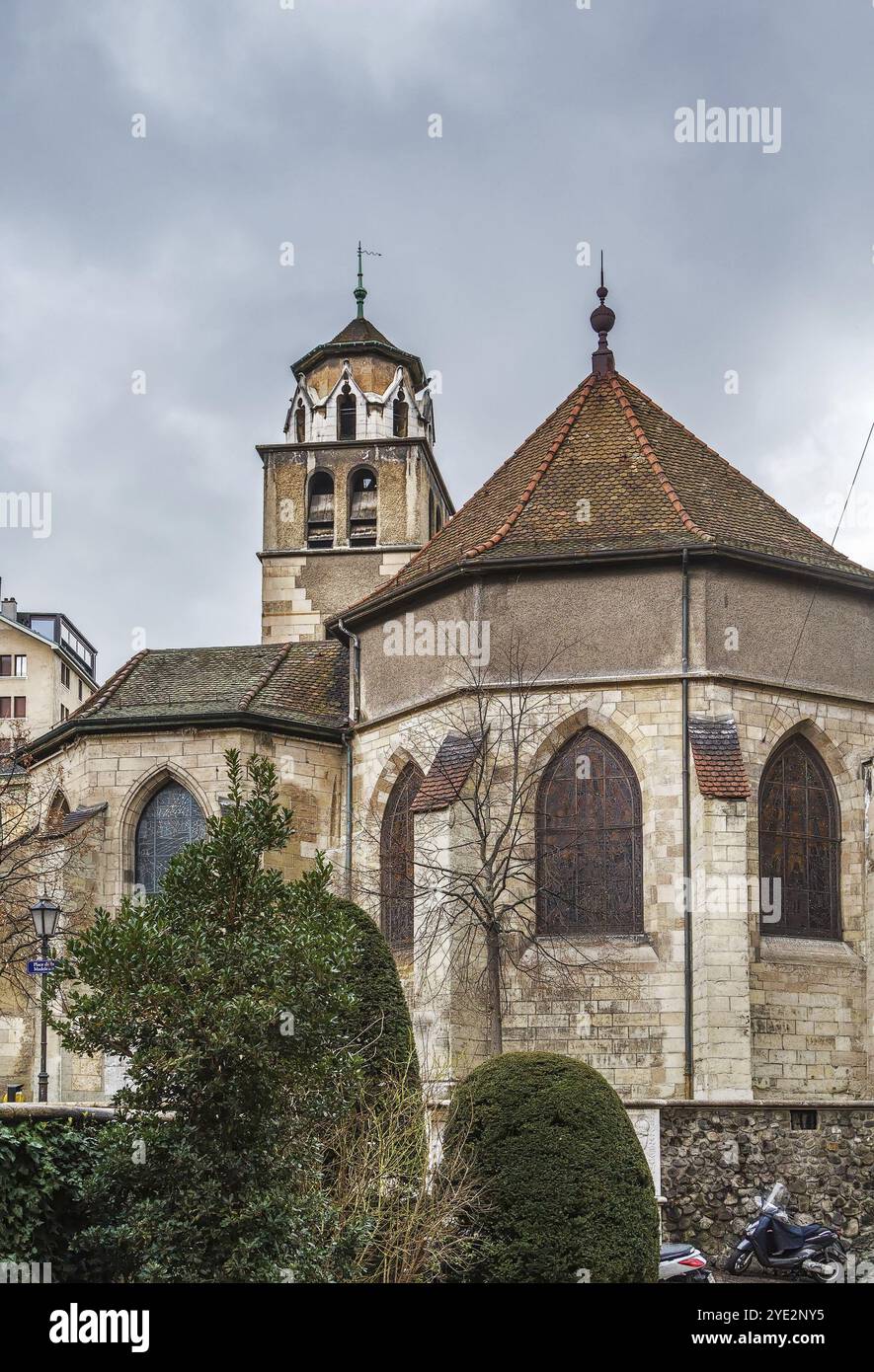 Temple de la Madeleine (Madeleine Church) is located in the foot of the ...