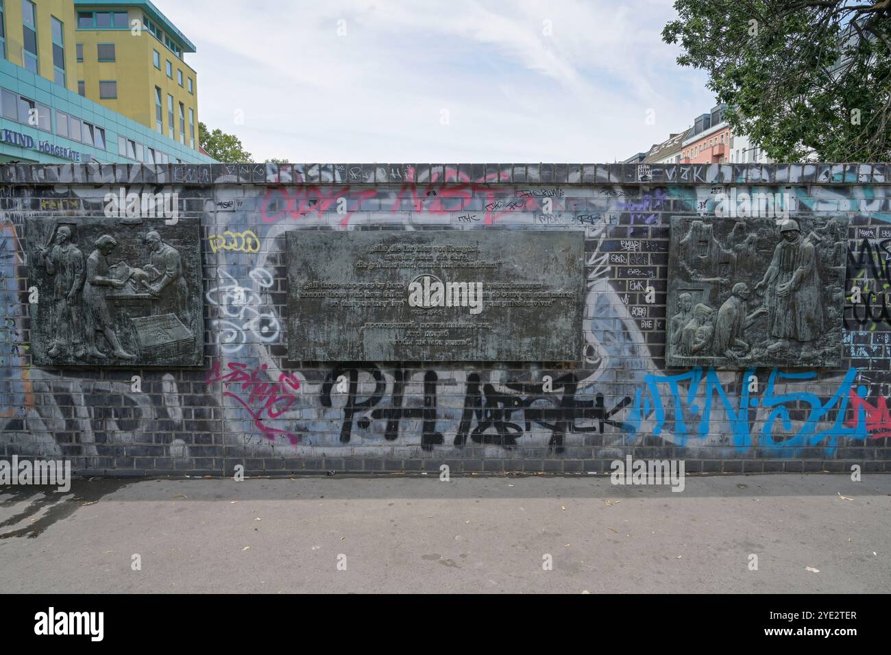 Bronze plaques, Monument to Anti-Fascist Resistance Struggle and ...