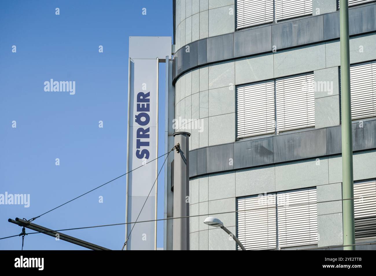 Stroer media hi-res stock photography and images - Alamy