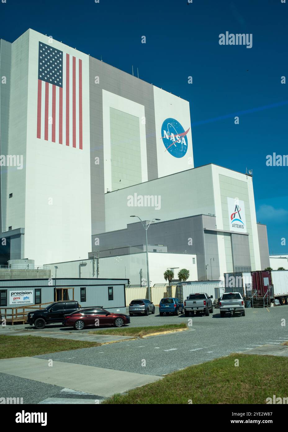 Exterior image Vehicle Assembly Building and Launch Control Center at Kennedy Space Center in ...