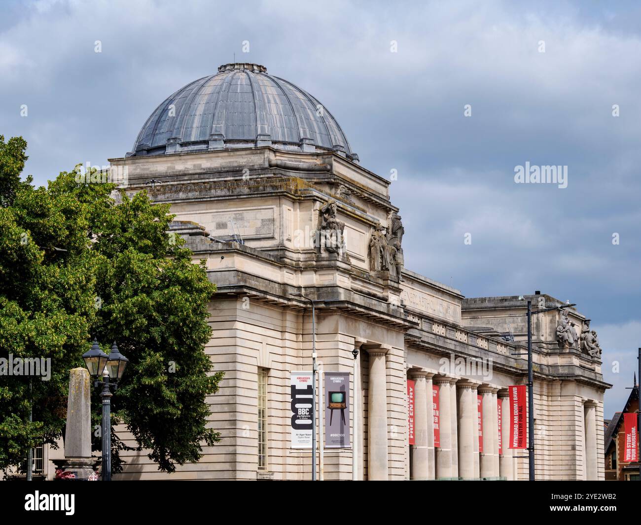 Museum cardiff hi-res stock photography and images - Alamy