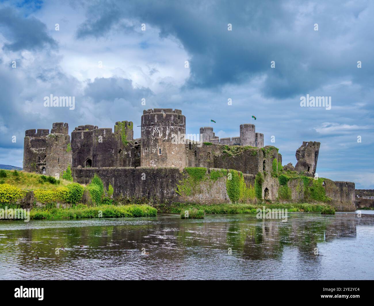Caerphilly castle leaning tower hi-res stock photography and images - Alamy