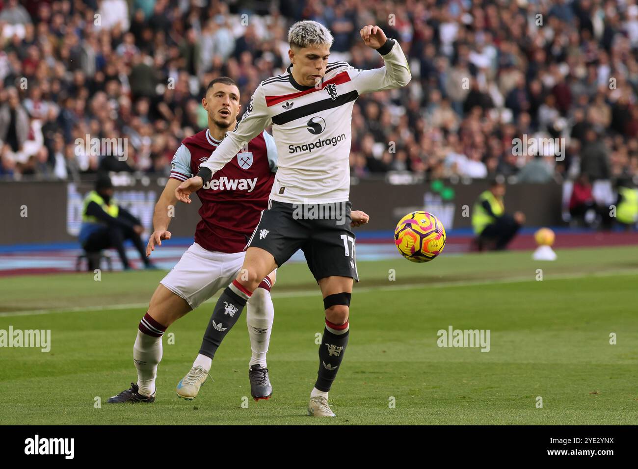 Alejandro Garnacho of Manchester United and Guido Rodriguez of West Ham ...