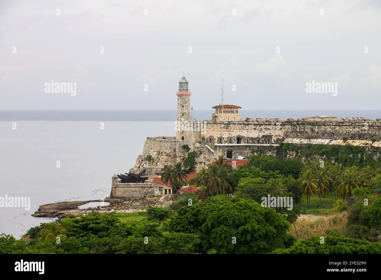 Old lighthouse cannon morro hi-res stock photography and images - Alamy