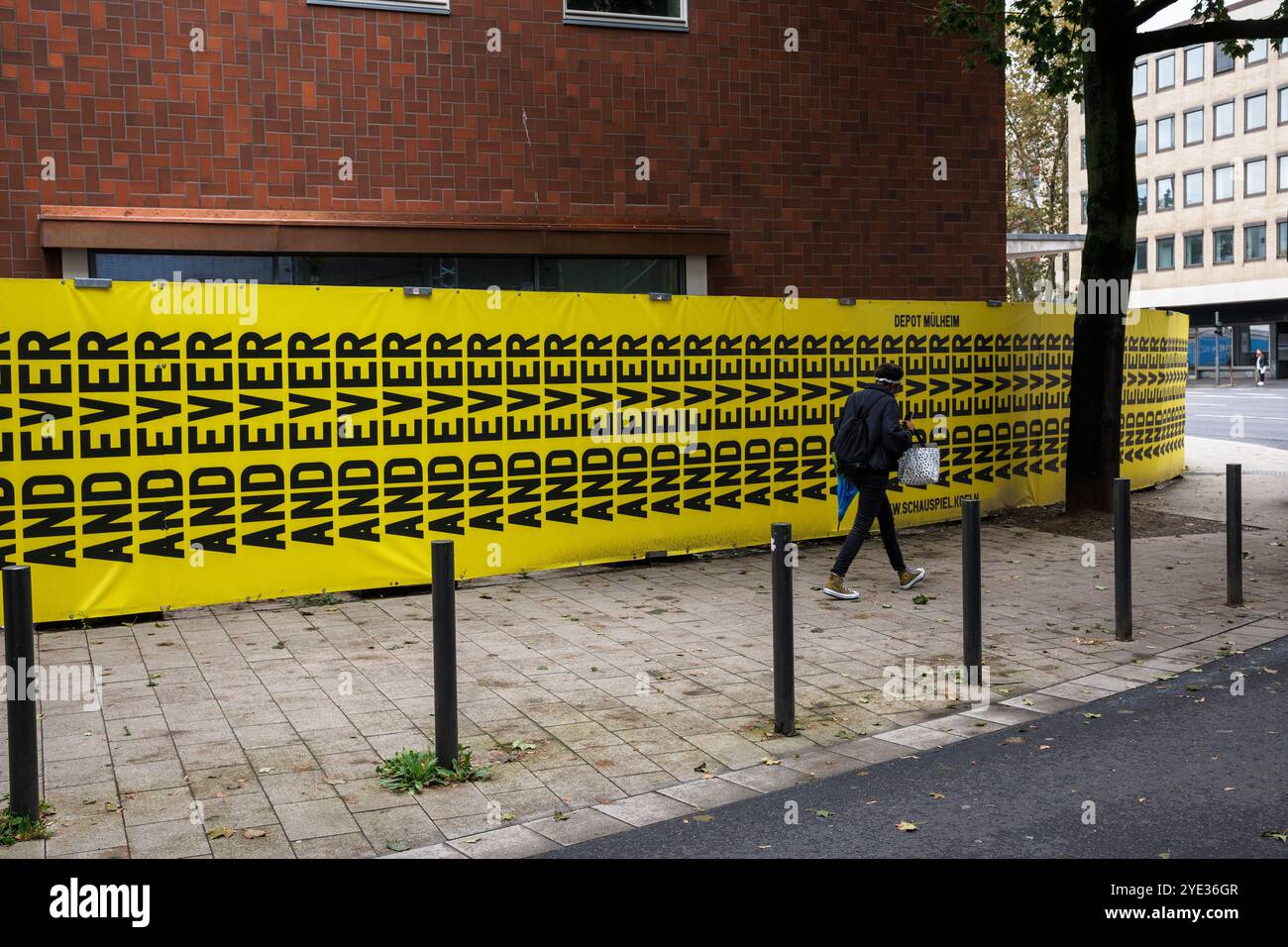 Offenbachplatz construction site hi-res stock photography and images ...