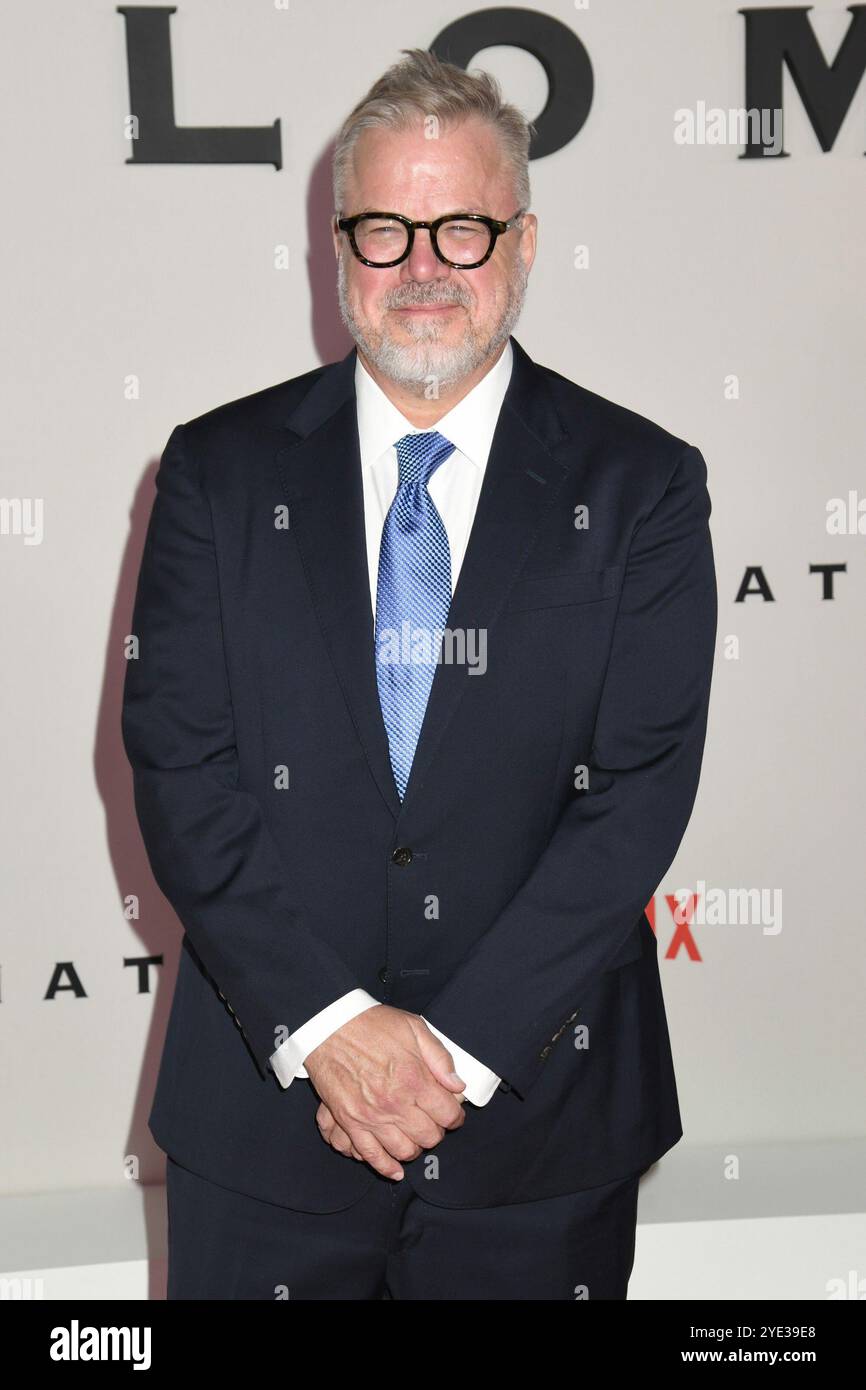 Ny. 28th Oct, 2024. Alex Graves at arrivals for THE DIPLOMAT Season 2 ...