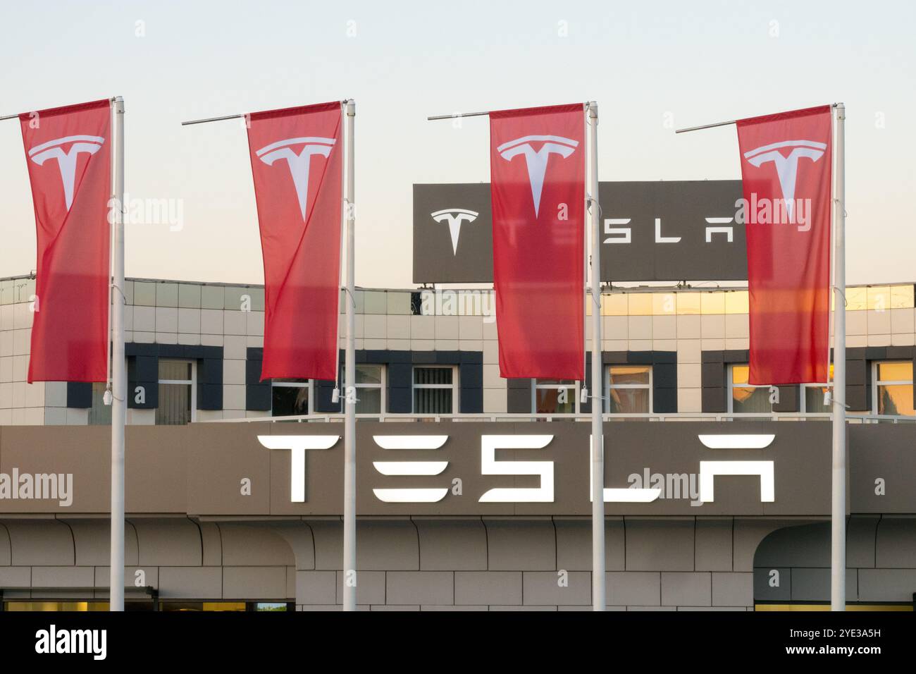 Tesla Logo on building Stock Photo - Alamy