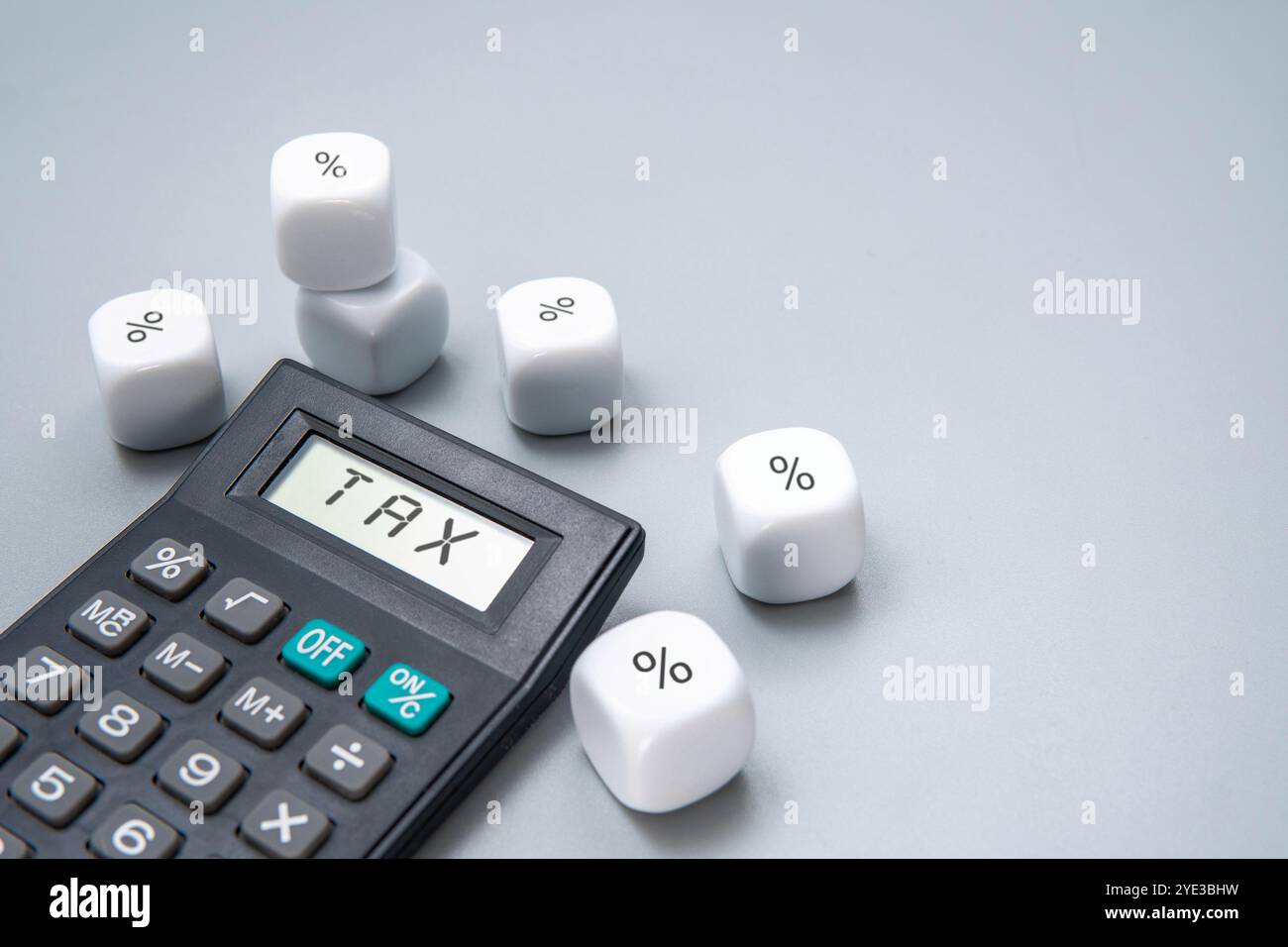 Dice percentage symbols on hi-res stock photography and images - Alamy