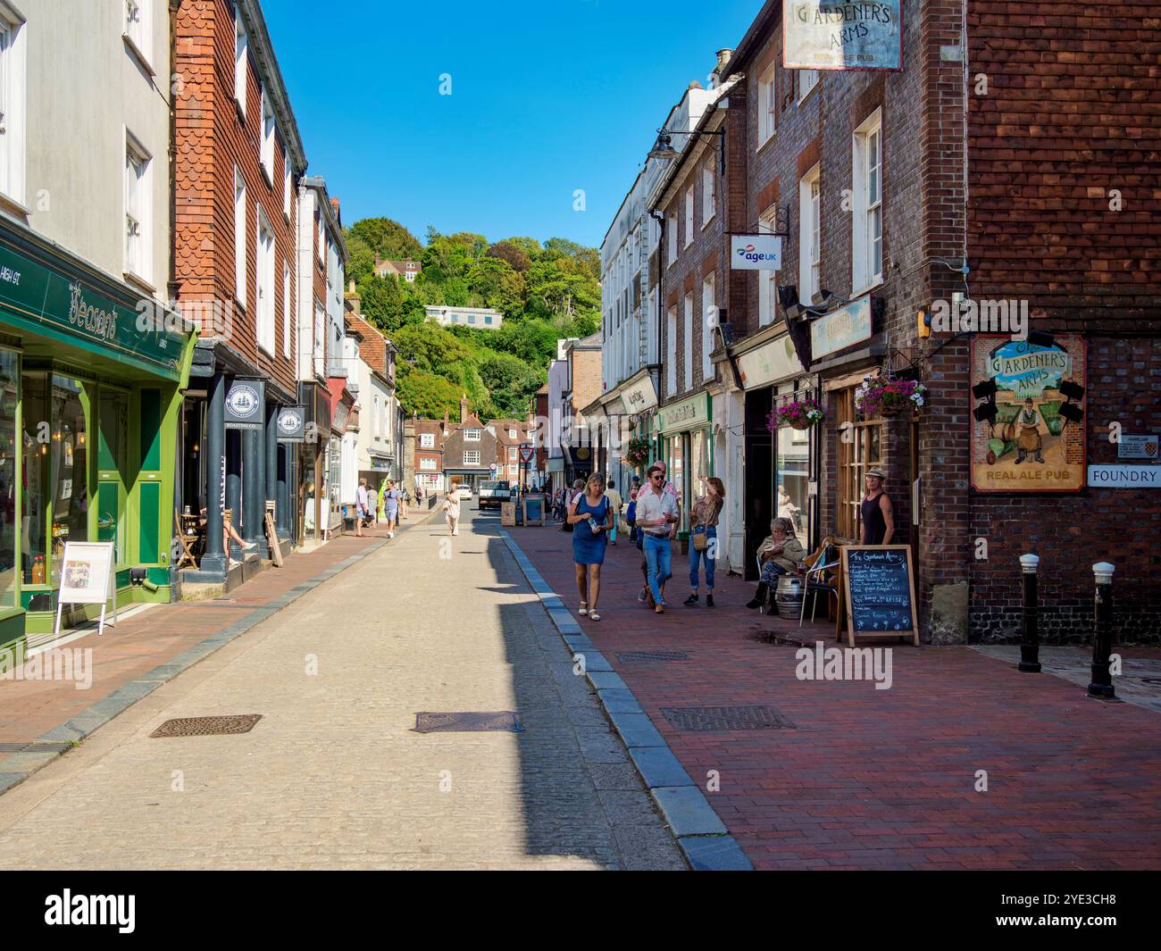 High street lewes east hi-res stock photography and images - Alamy