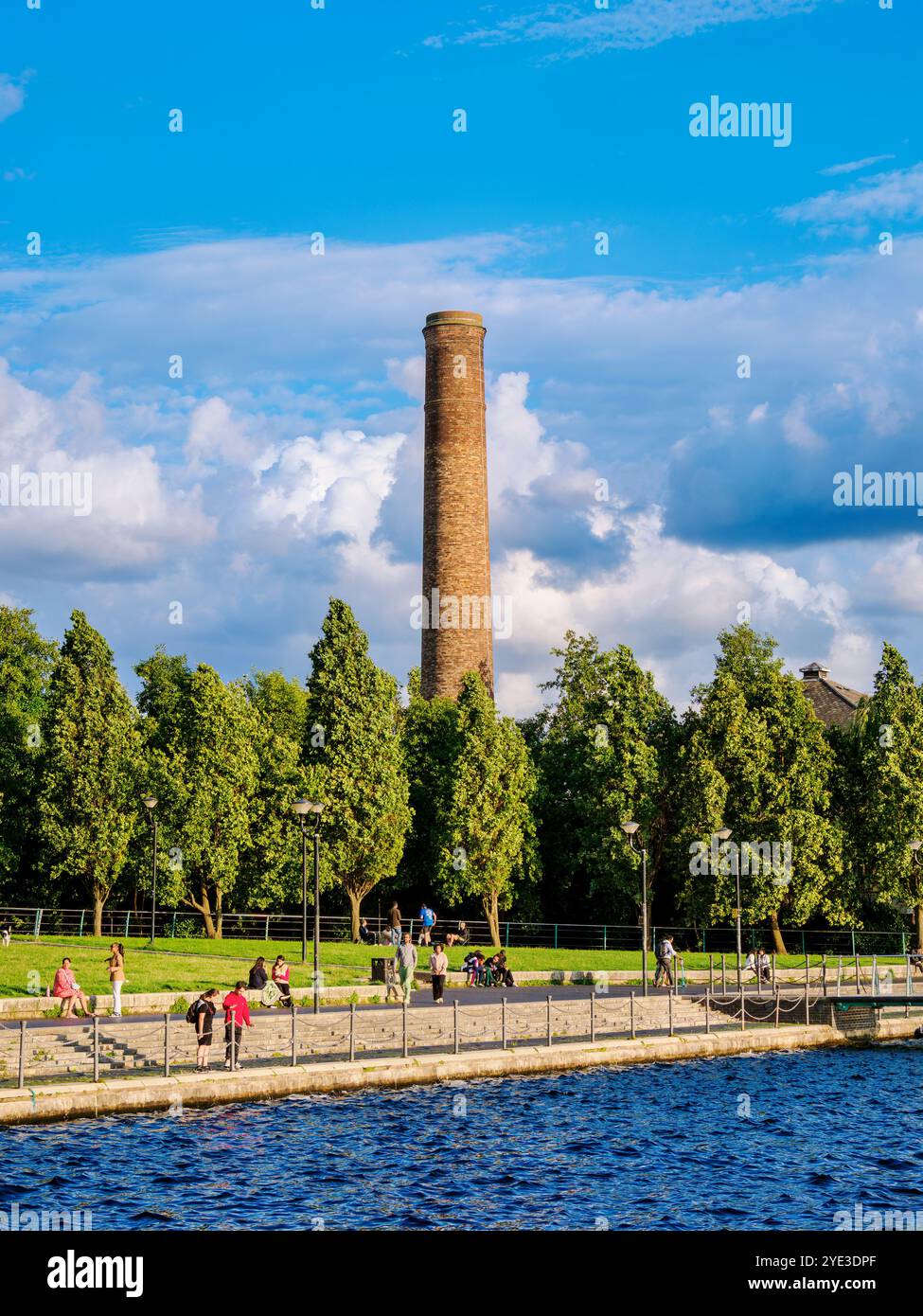 Millwall Outer Dock, Isle of Dogs, London, England, United Kingdom ...