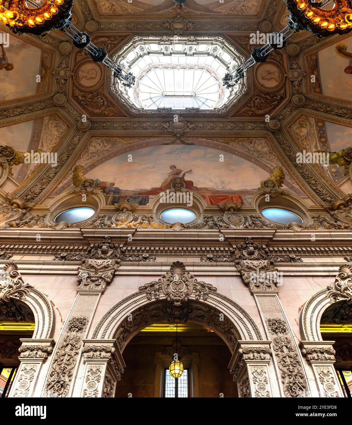 Porto, Portugal - Mai 28, 2024 - Rich decorated classicistic ceiling at ...