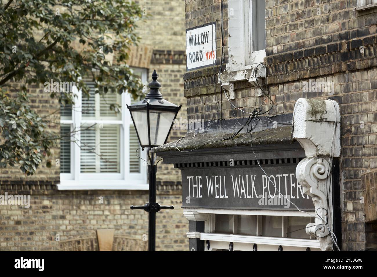 The Well walk Pottery, Hampstead, London Stock Photo - Alamy