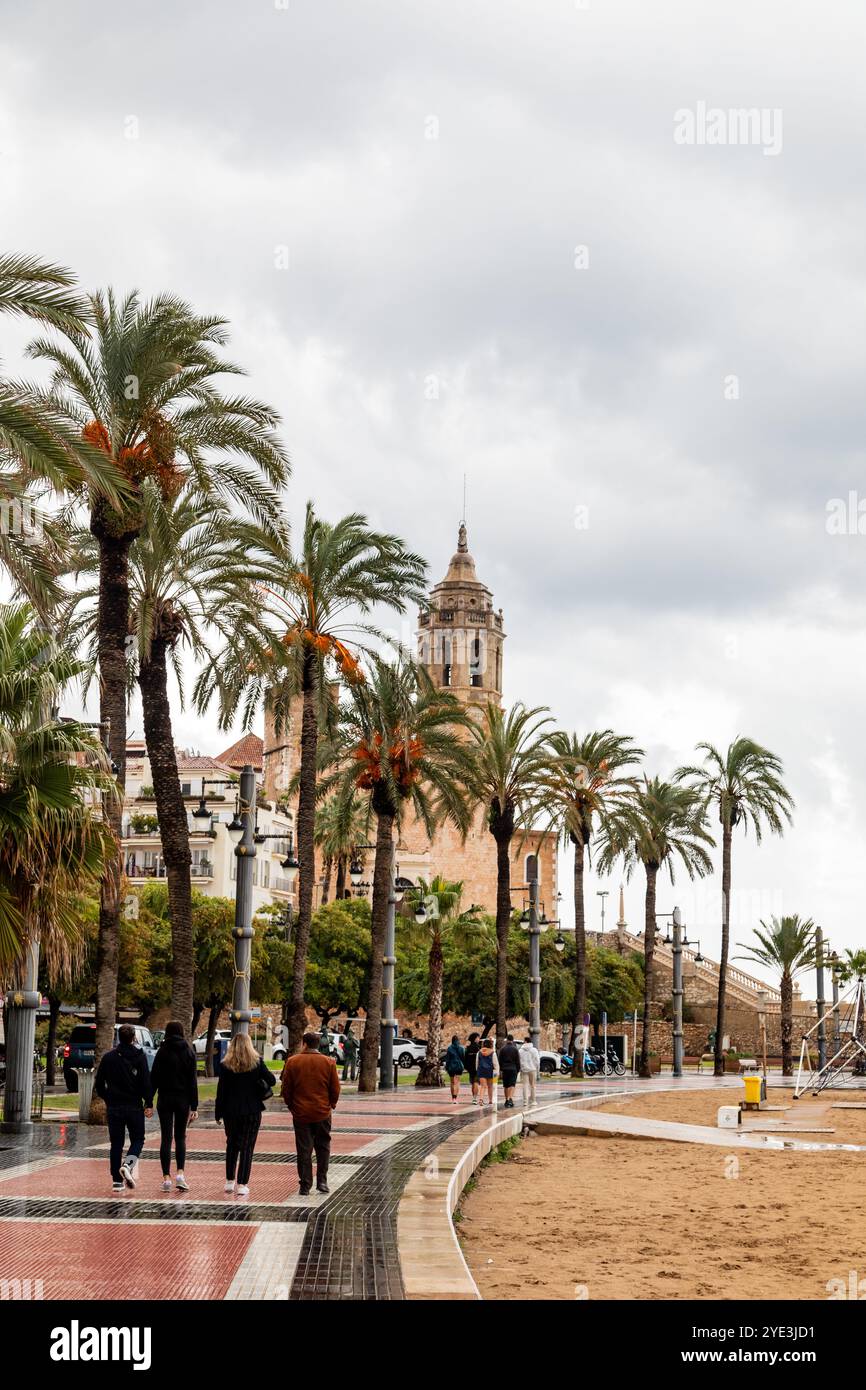 Beachfront promenade, Sitges, Catalonia, Spain Stock Photo - Alamy