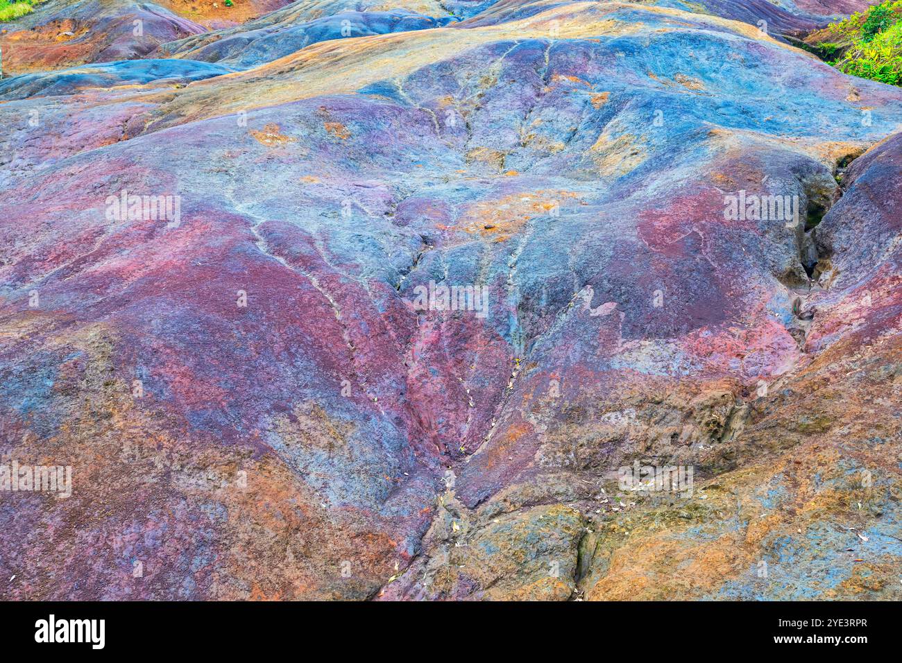 23 farbige Erde Naturpark, 23 coloured earth Park, La Vallee des ...