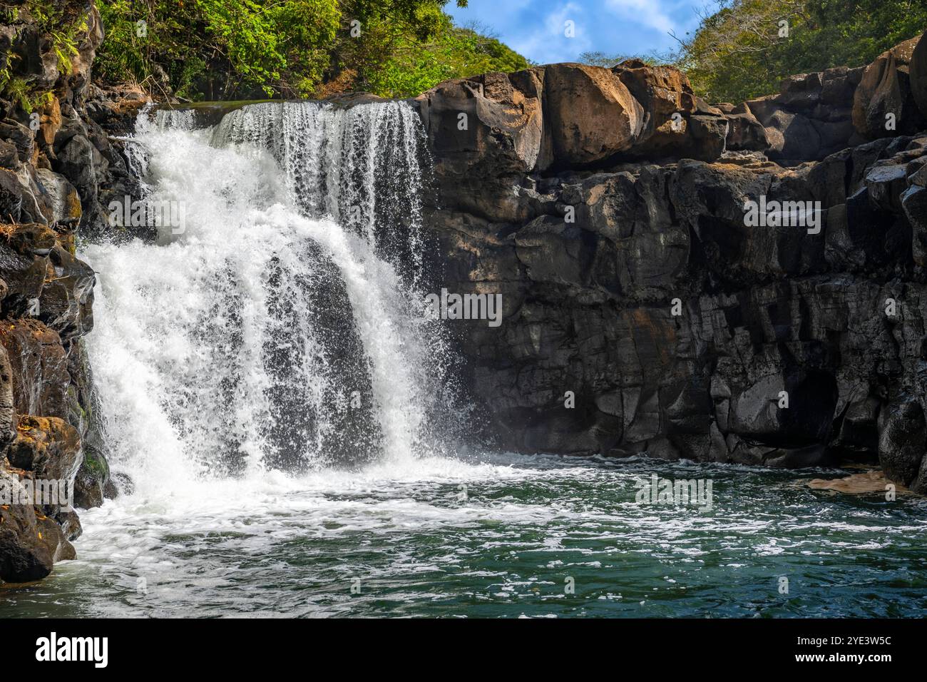 Beau champ waterfall hi-res stock photography and images - Alamy