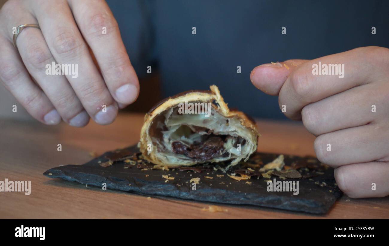 Soft and crispy pastry layers hi-res stock photography and images - Alamy