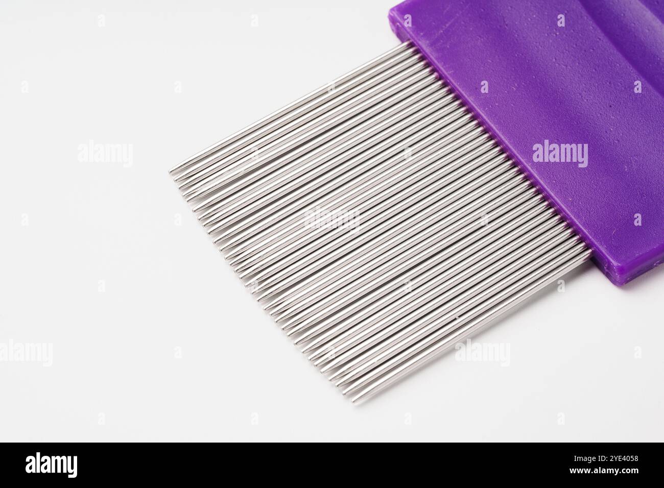 Lice comb with multiple fine teeth for effective lice removal and scalp ...