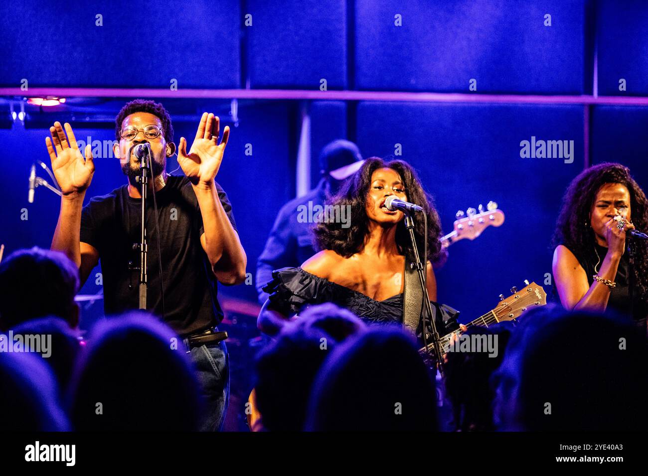 Infinity song band hi-res stock photography and images - Alamy