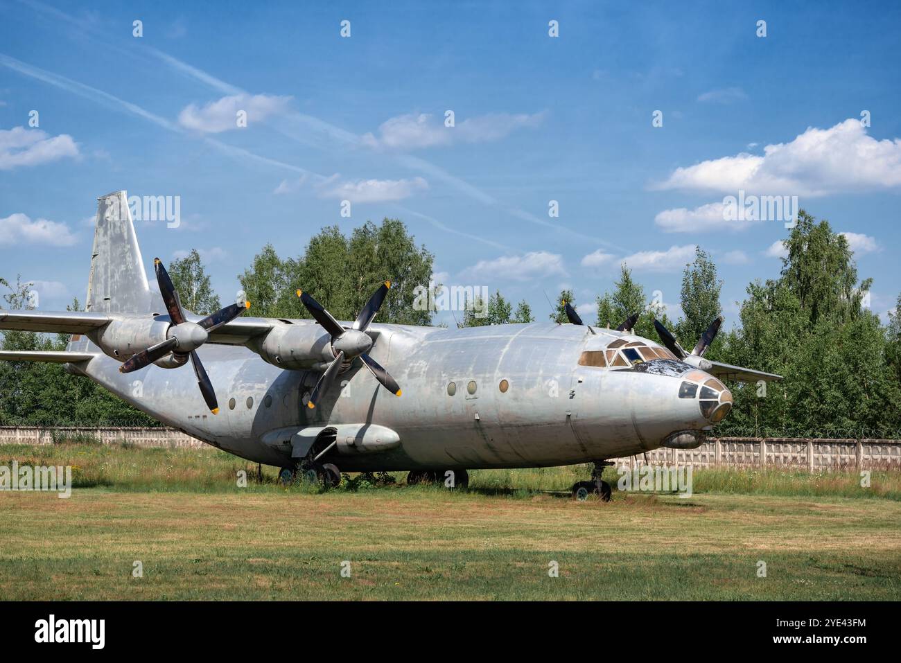 Turboprop aircraft four-engined turboprop transport aircraft designed in the Soviet Union at an ...