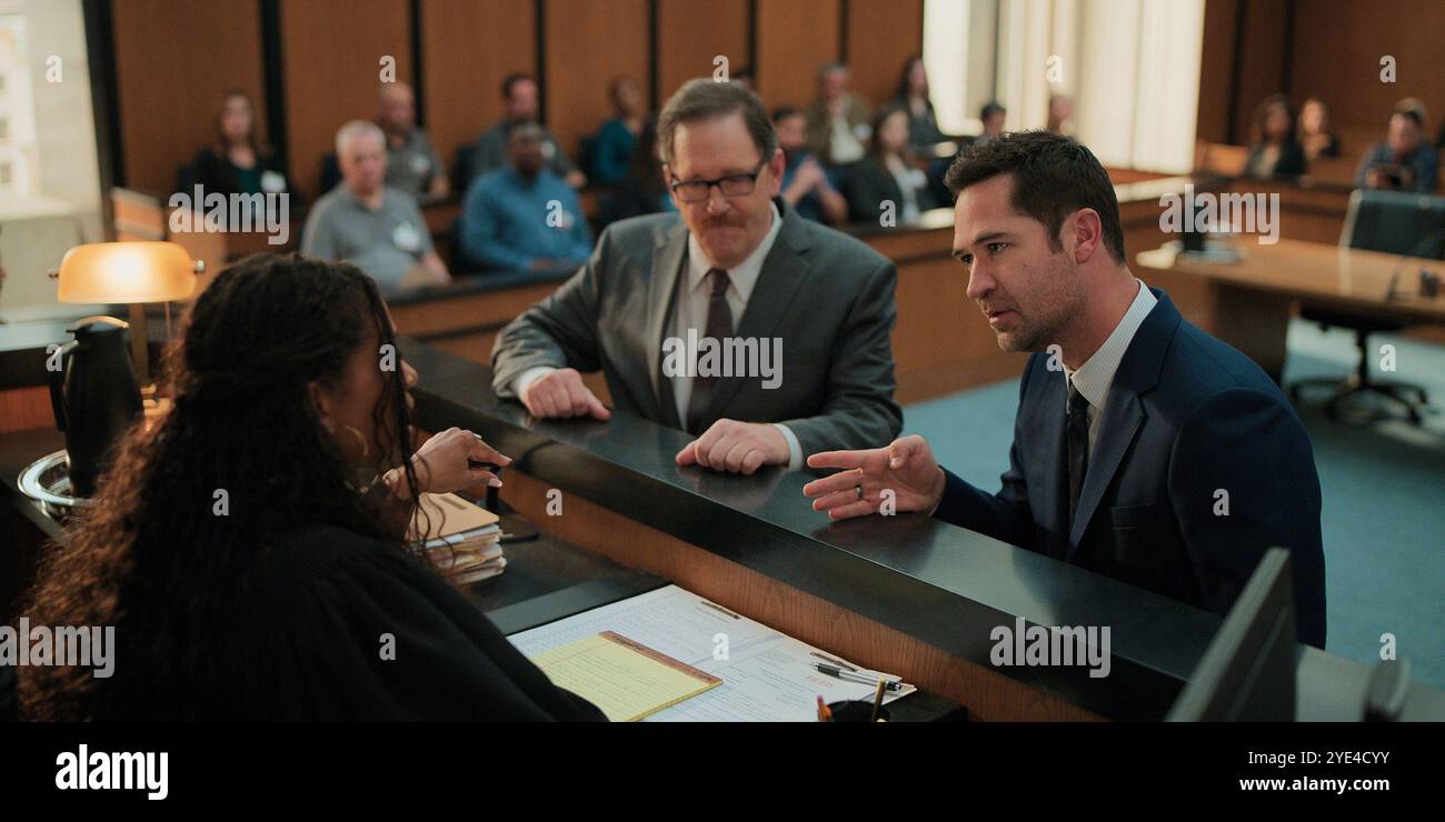 THE LINCOLN LAWYER, from left: Merrin Dungey, John Pirruccello, Manuel ...