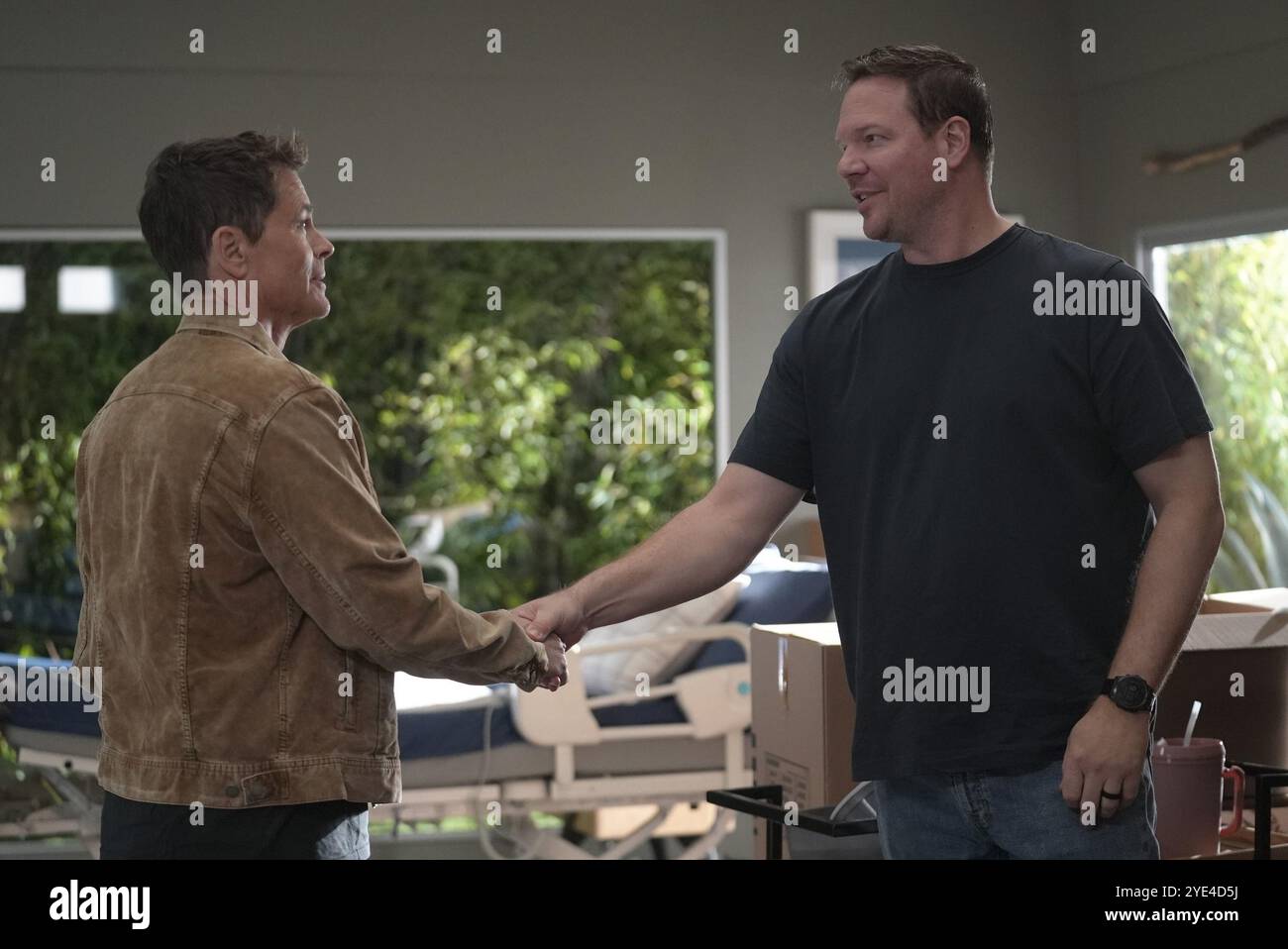 9-1-1: LONE STAR, (aka 911: LONE STAR), from left: Rob Lowe, Jim ...