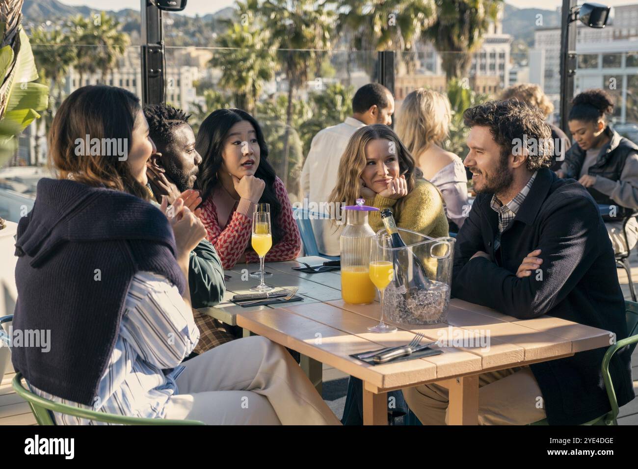 NOBODY WANTS THIS, from left: D'Arcy Carden, Bernard David Jones ...