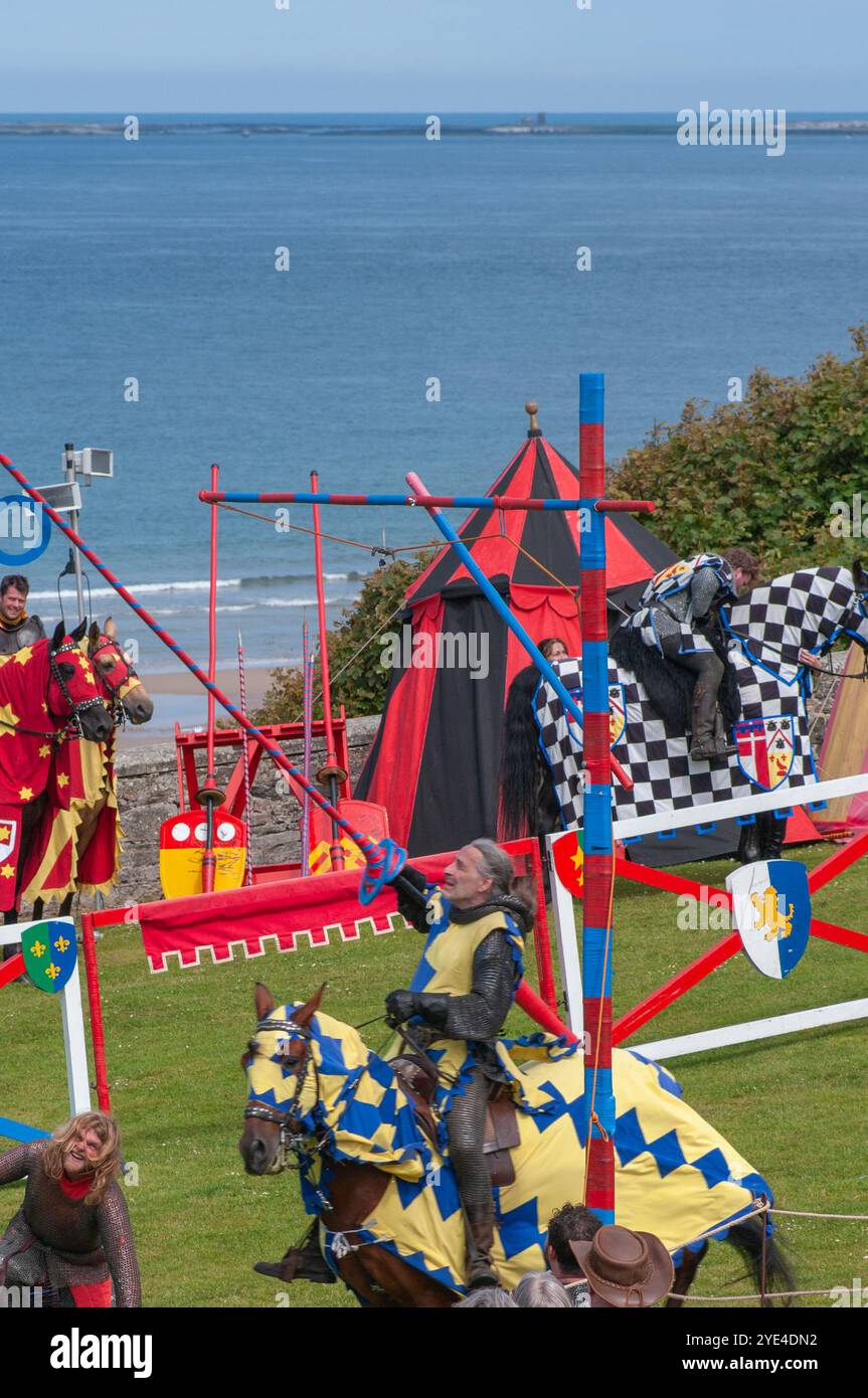 Medieval reenactment hi-res stock photography and images - Alamy