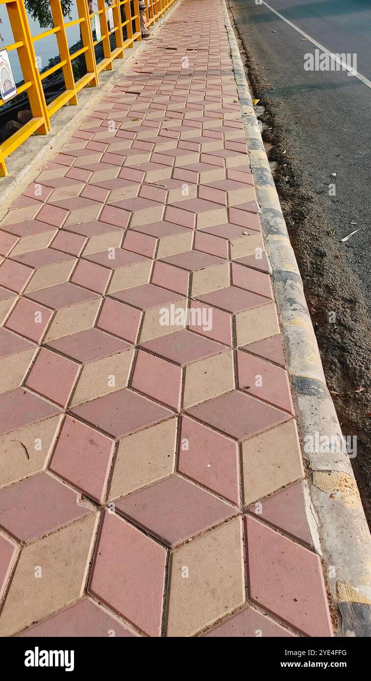 footpath of highway road in India Stock Photo - Alamy