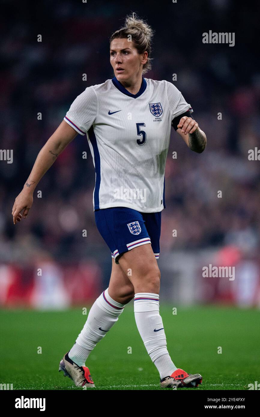 Soccer friendly wembley stadium hi-res stock photography and images - Alamy